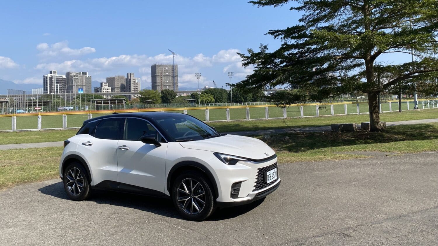 Lexus LBX試駕後優缺點直白大公開 它是否符合豪華品牌位階與訴求？ - CarFun 玩車誌｜玩樂生活、輕鬆懂車